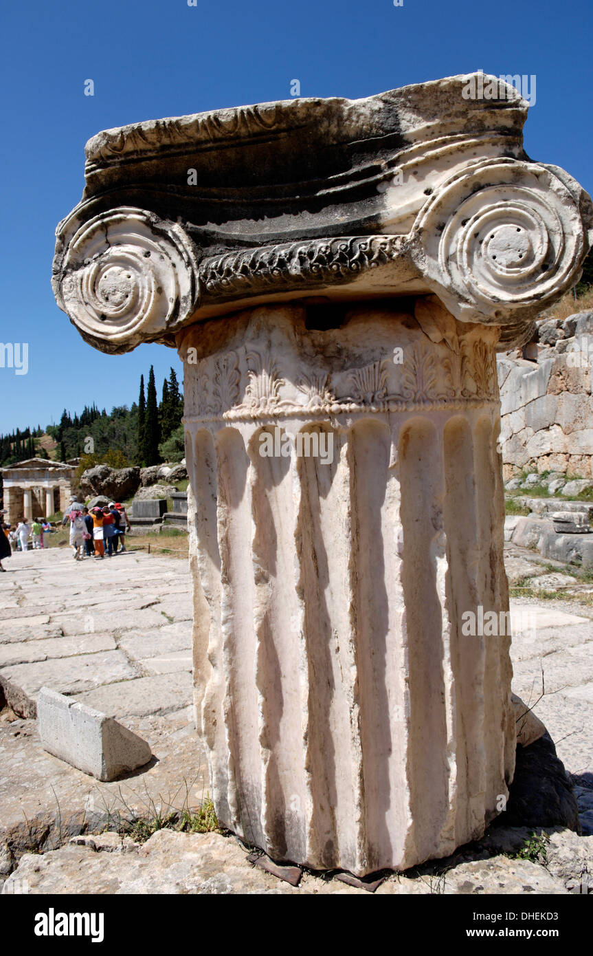 Polygonal wall hi-res stock photography and images - Alamy