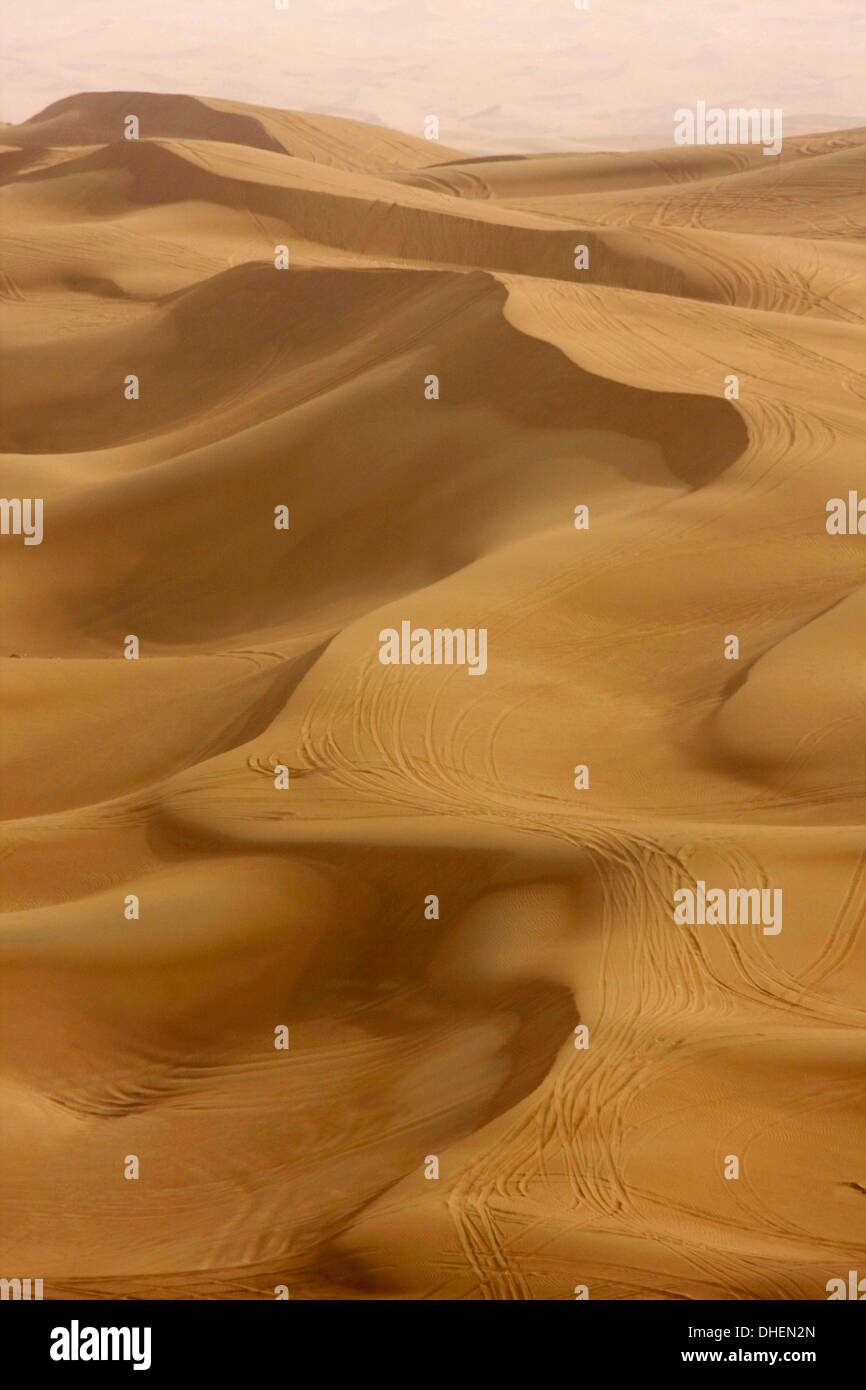 Sand dunes, Dubai, United Arab Emirates, Middle East Stock Photo - Alamy