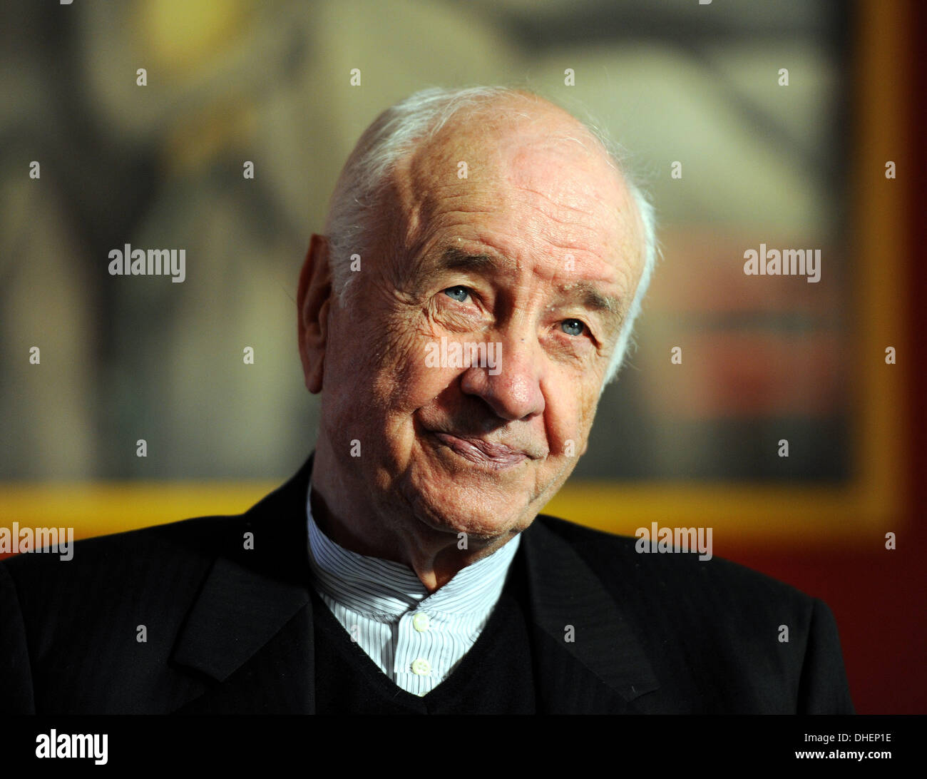 Worpswede, Germany. 08th Nov, 2013. The actor Armin Mueller-Stahl is ...
