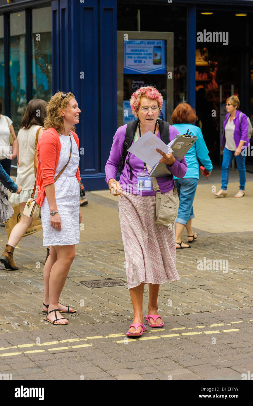 Woman survey clipboard hi-res stock photography and images - Alamy