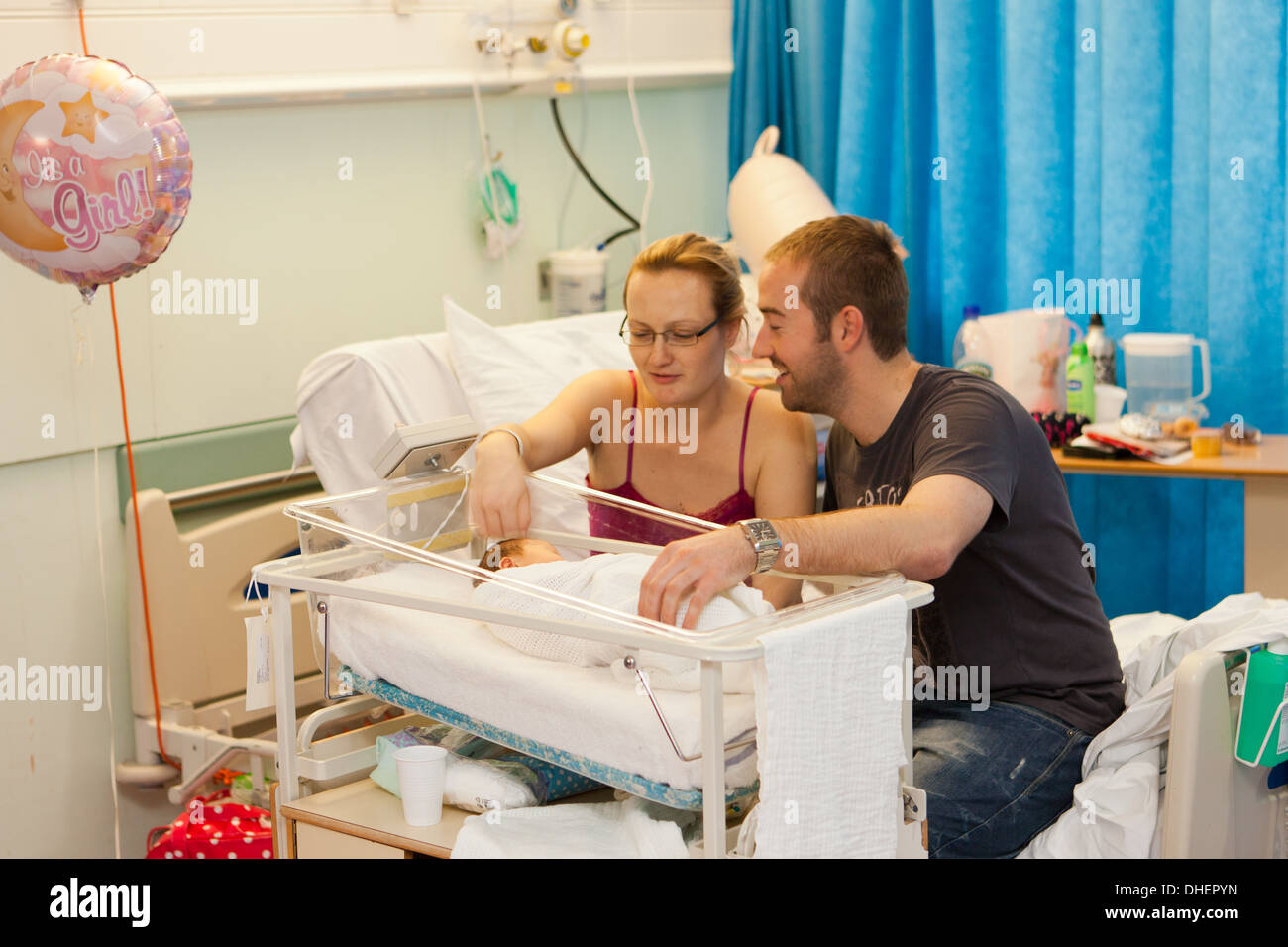 New born baby hospital hi-res stock photography and images - Alamy