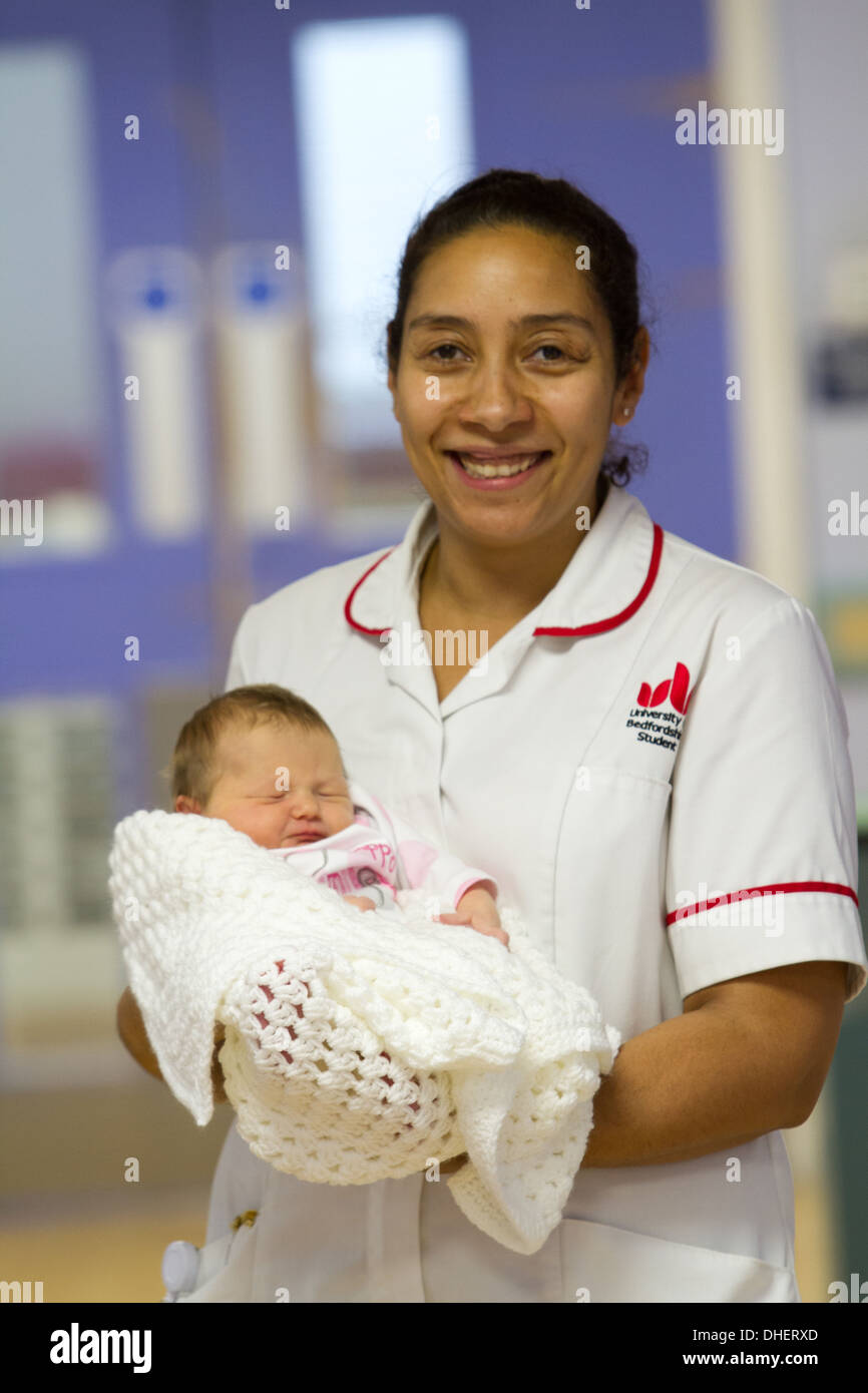 Asian baby girl uk hi-res stock photography and images - Alamy