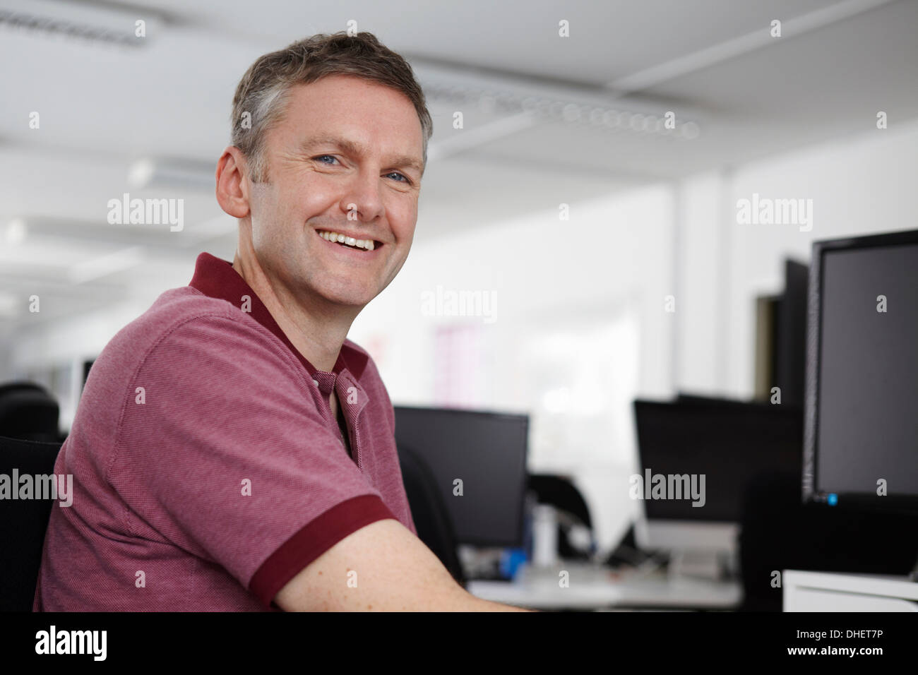 Sitting smiling communication leadership hi-res stock photography and ...