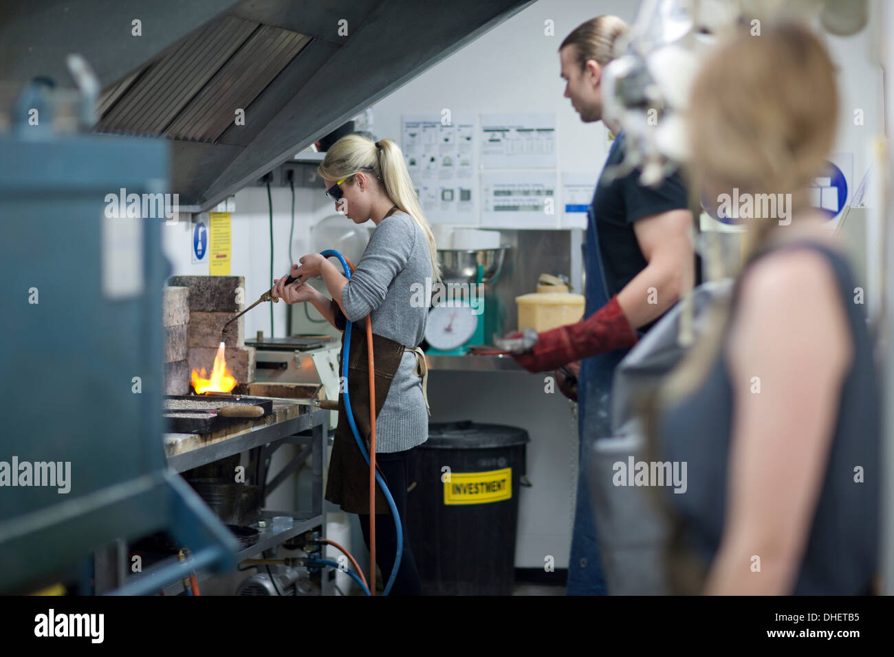 Using blowtorch hi-res stock photography and images - Alamy