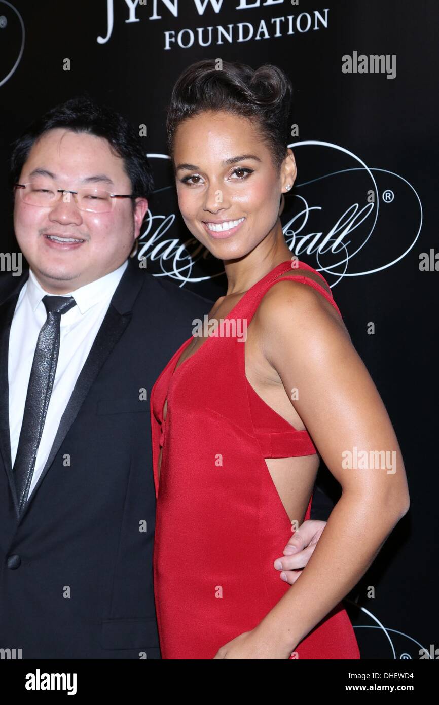 New York, NY, USA. 7th Nov, 2013. Alicia Keys at arrivals for Keep a ...