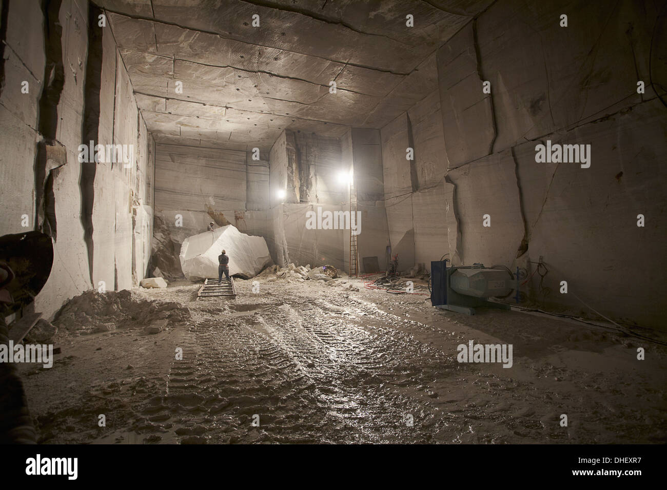 Underground marble cave hi-res stock photography and images - Alamy