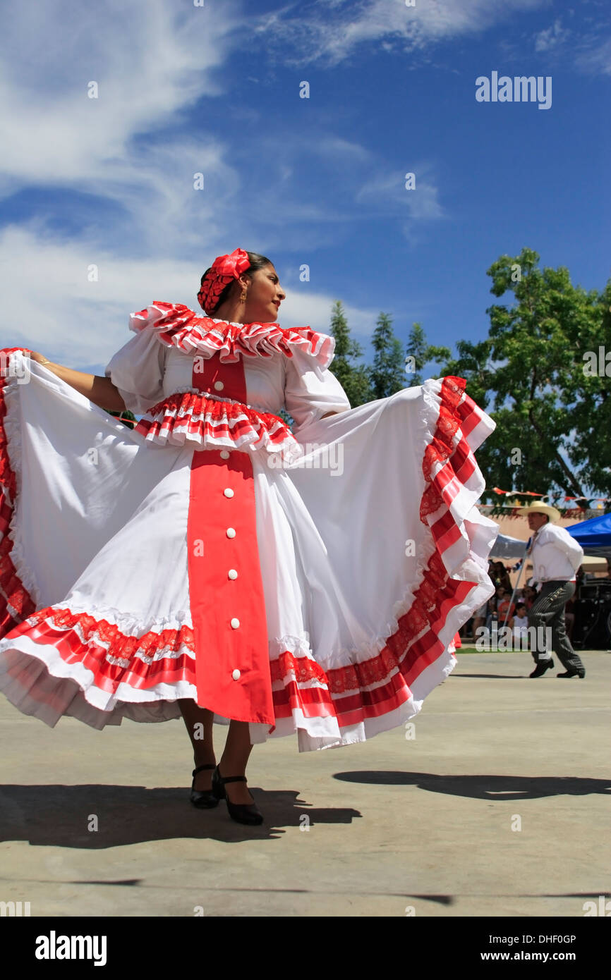 Mexican dancers, 16 de Septiembre Mexican Independence Day Celebration ...