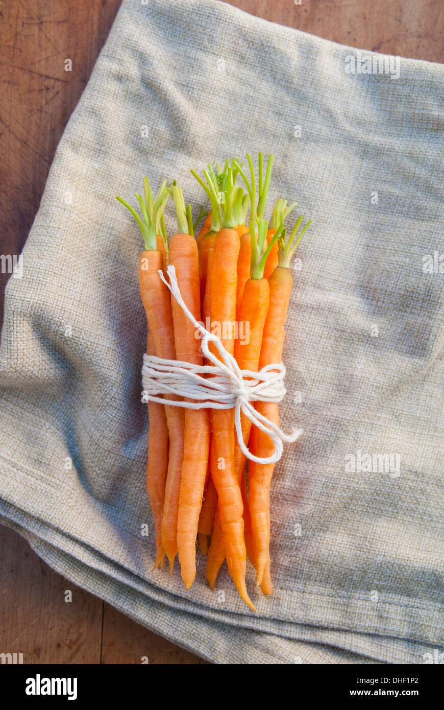 Carrot and string hi-res stock photography and images - Alamy