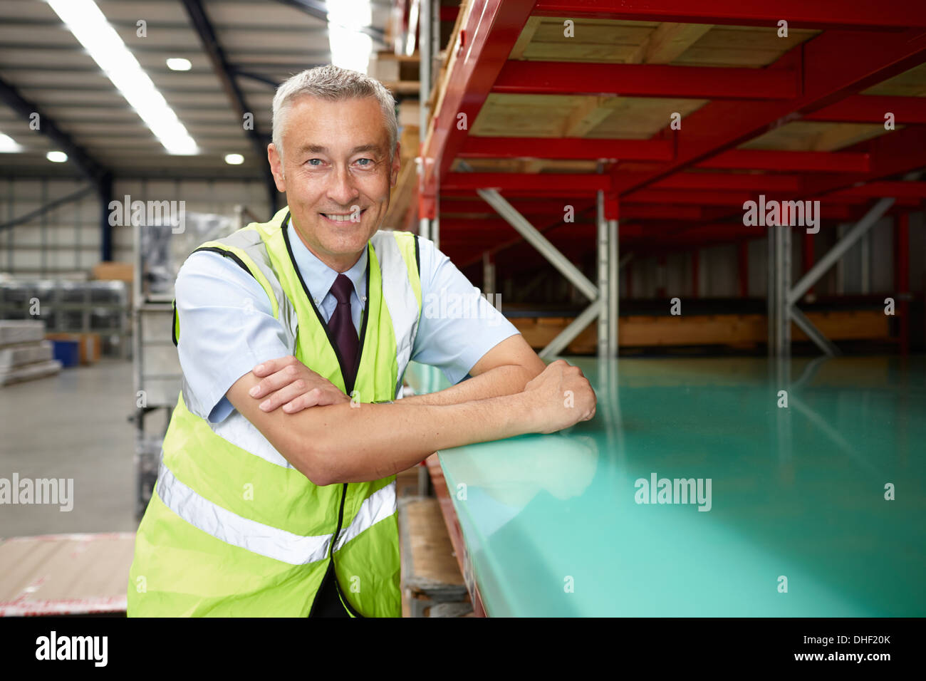 Portrait of warehouse manager in engineering warehouse Stock Photo - Alamy