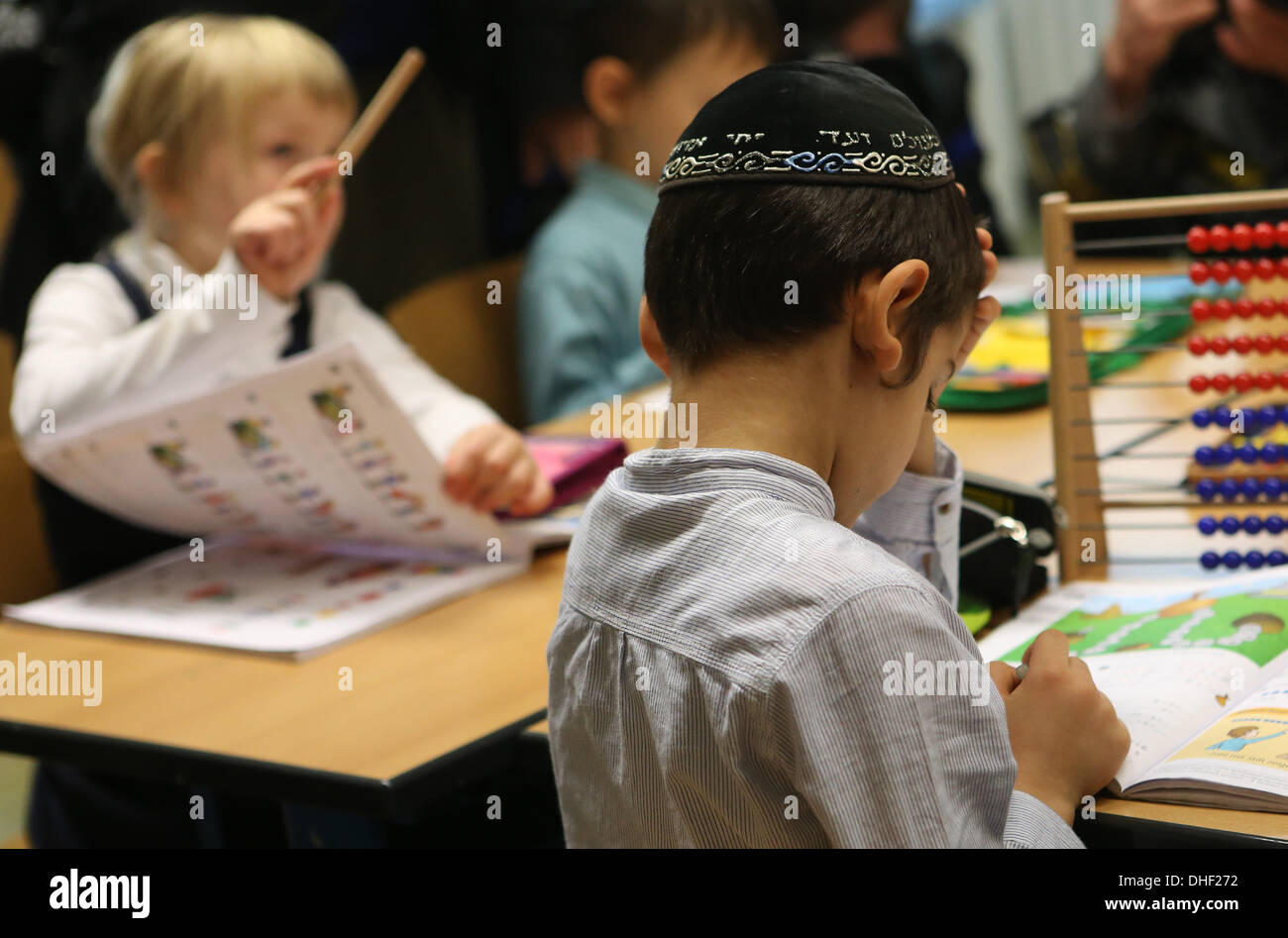 Ashkenazi girl hi-res stock photography and images - Alamy