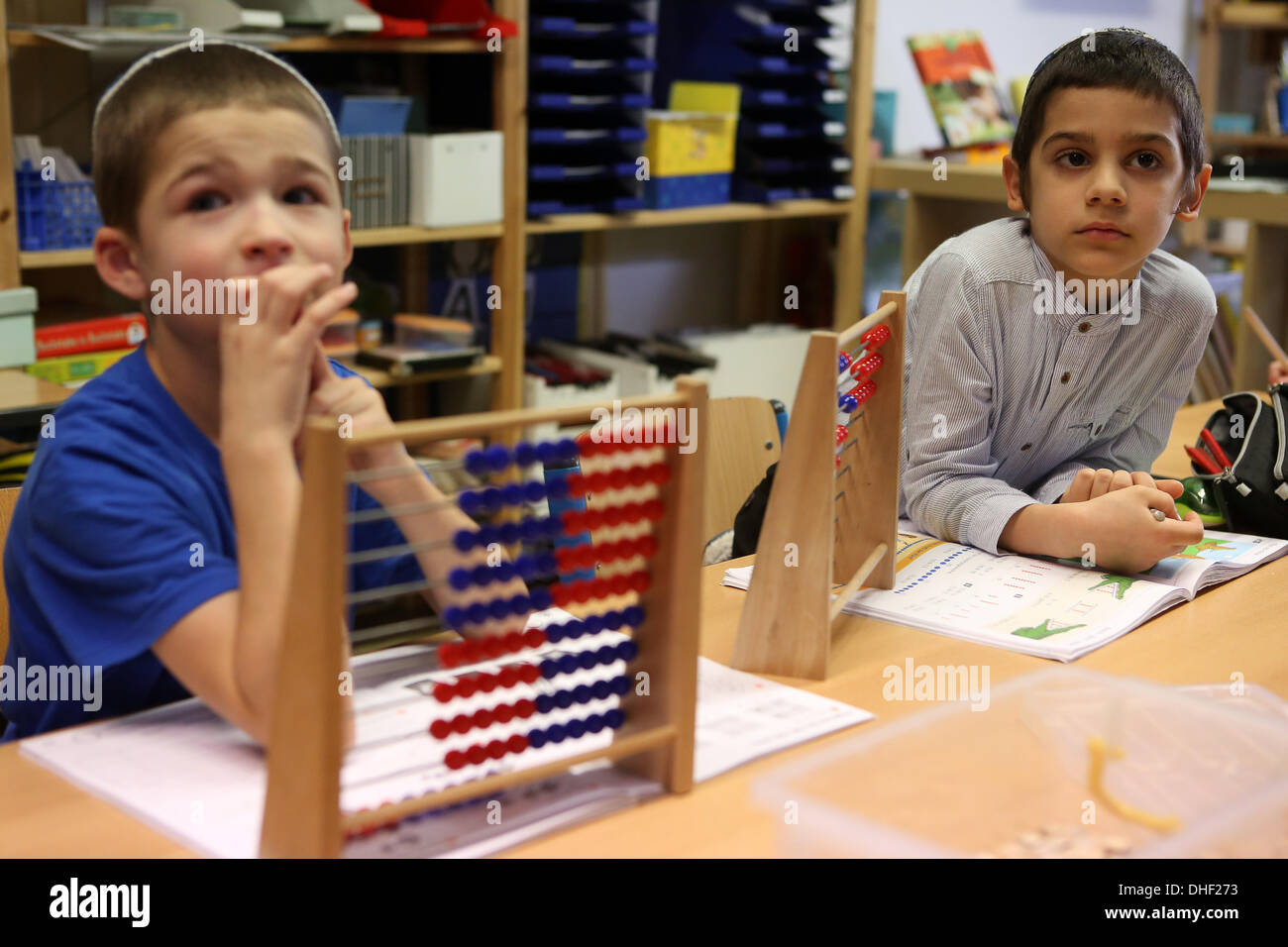 Ashkenazi girl hi-res stock photography and images - Alamy