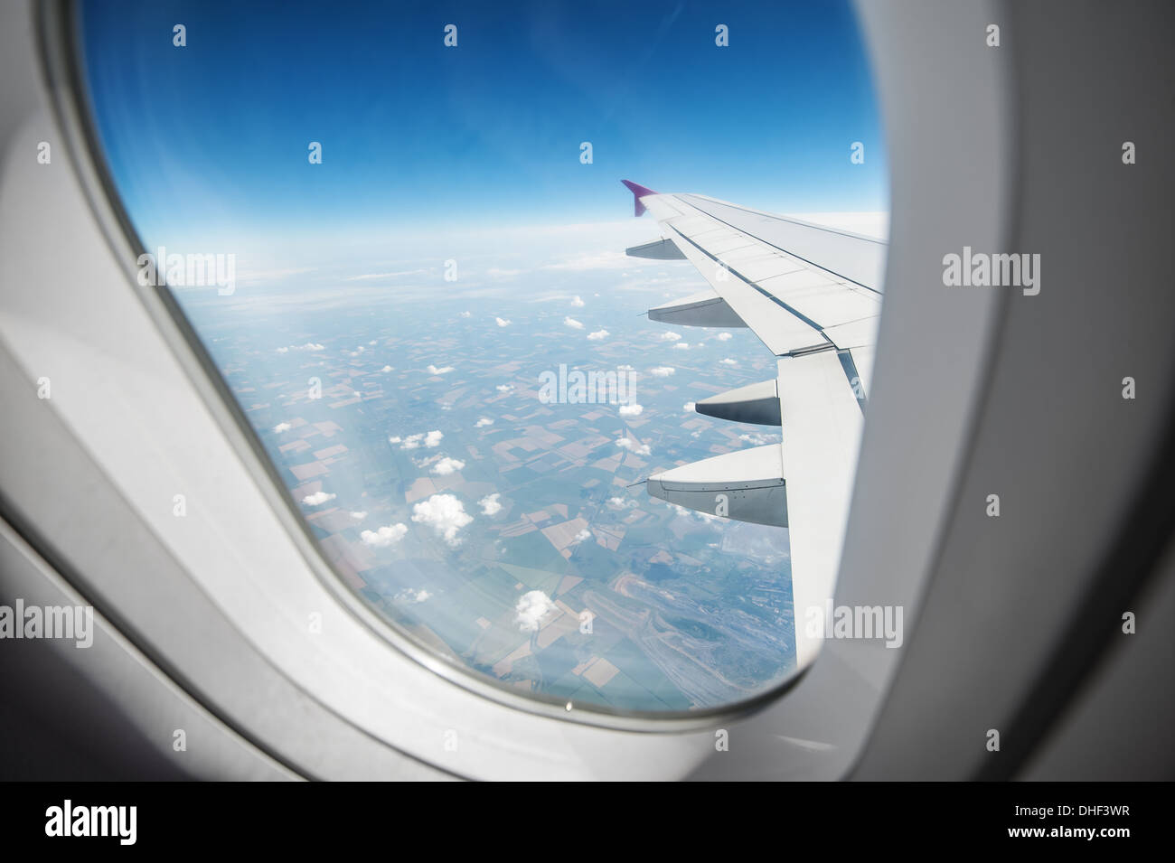 Earth through airplane window hi-res stock photography and images - Alamy
