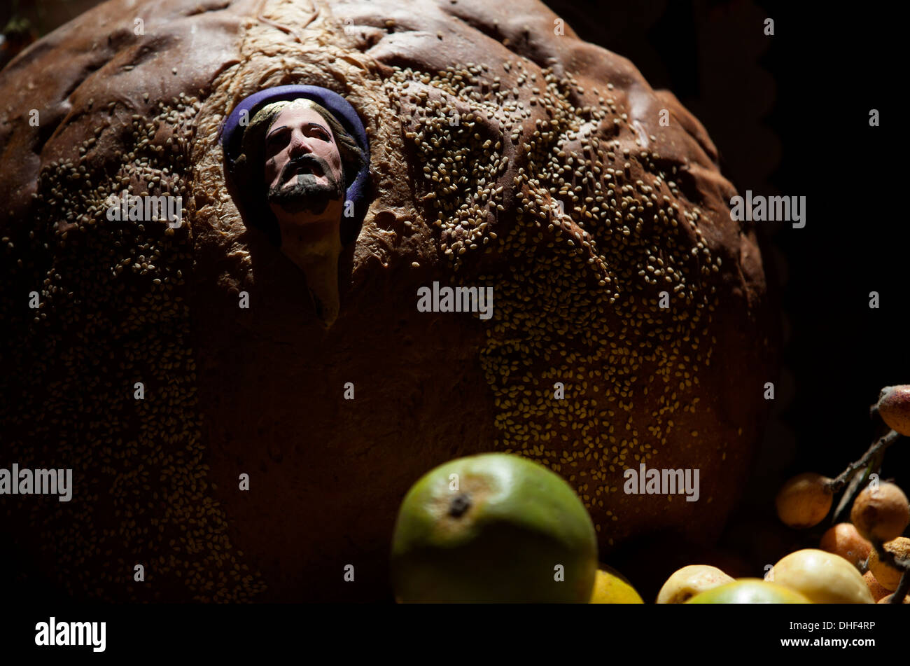 Jesus face bread hi-res stock photography and images - Alamy