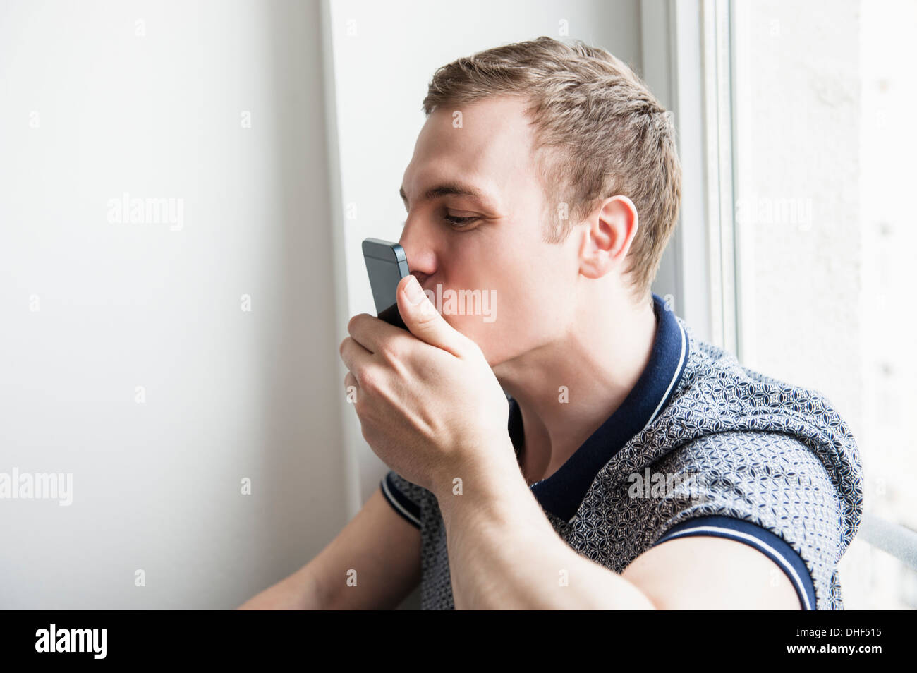 Consumer Kissing High Resolution Stock Photography and Images - Alamy