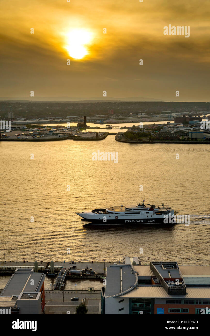 Hsc ship hi-res stock photography and images - Alamy