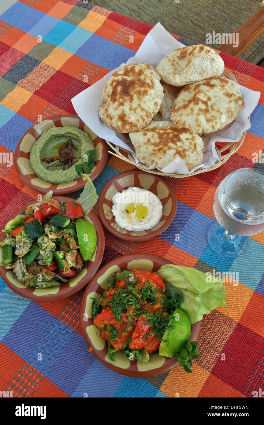 Egyptian food hi-res stock photography and images - Alamy