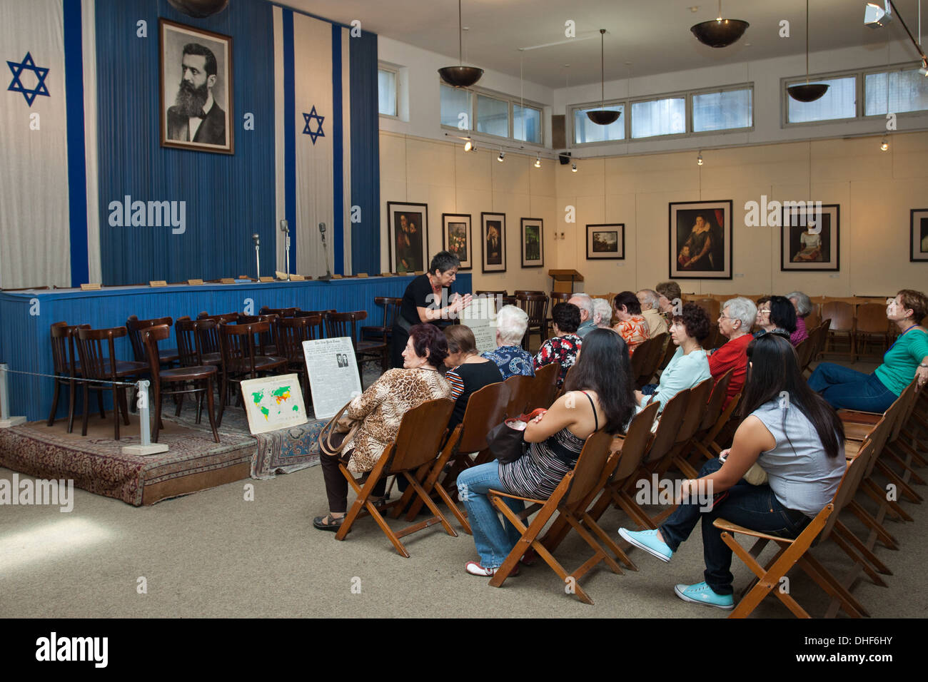 Hall of independence tel Aviv Stock Photo - Alamy