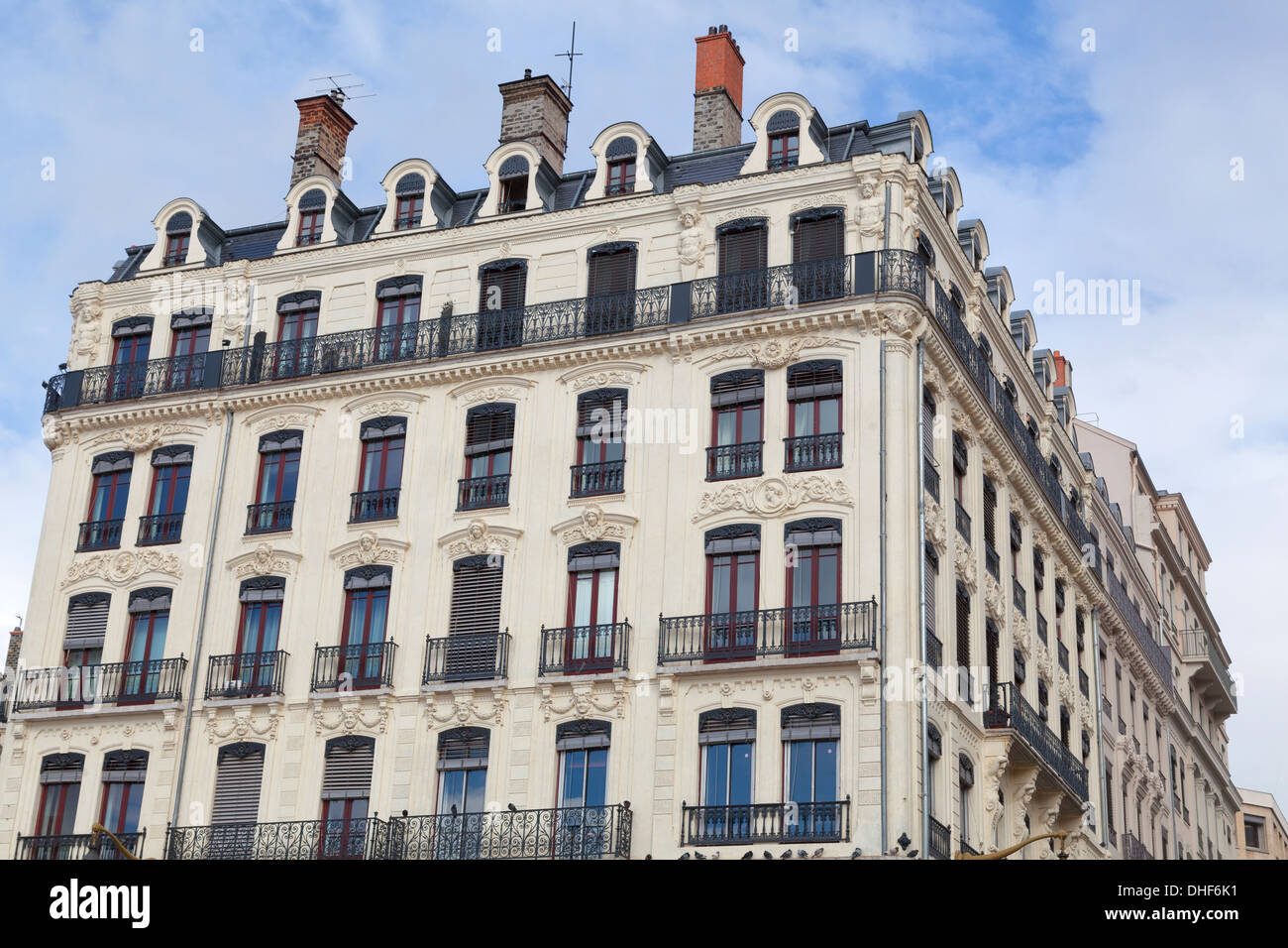 Traditional apartment buildings in Lyon, France Stock Photo - Alamy