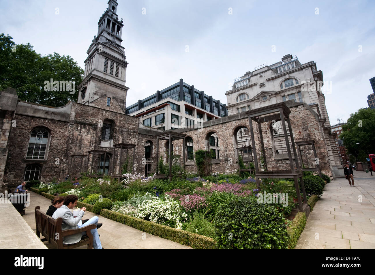England, London, Christ Church Greyfriars, Garden Stock Photo - Alamy
