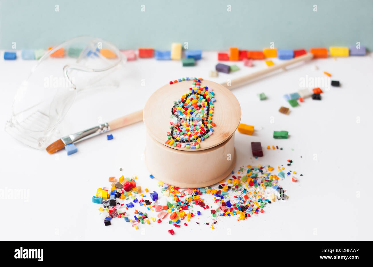 Italian mosaic glass "arts and crafts" souvenir "wooden casket" hearts ...