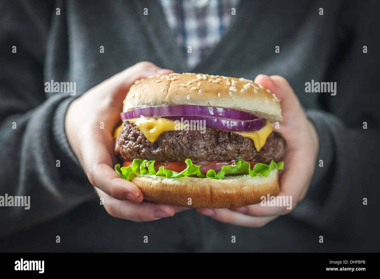 Hamburger fire flame cheeseburger hi-res stock photography and images ...