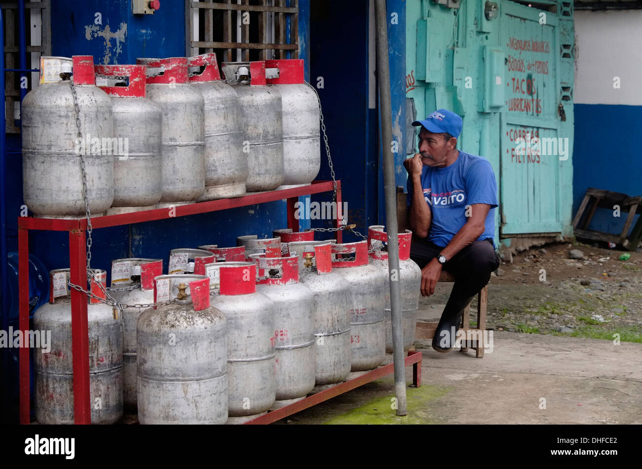 Panama gas station hi-res stock photography and images - Alamy