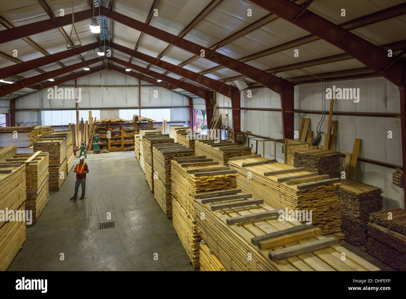 Lumber warehouse hi-res stock photography and images - Alamy
