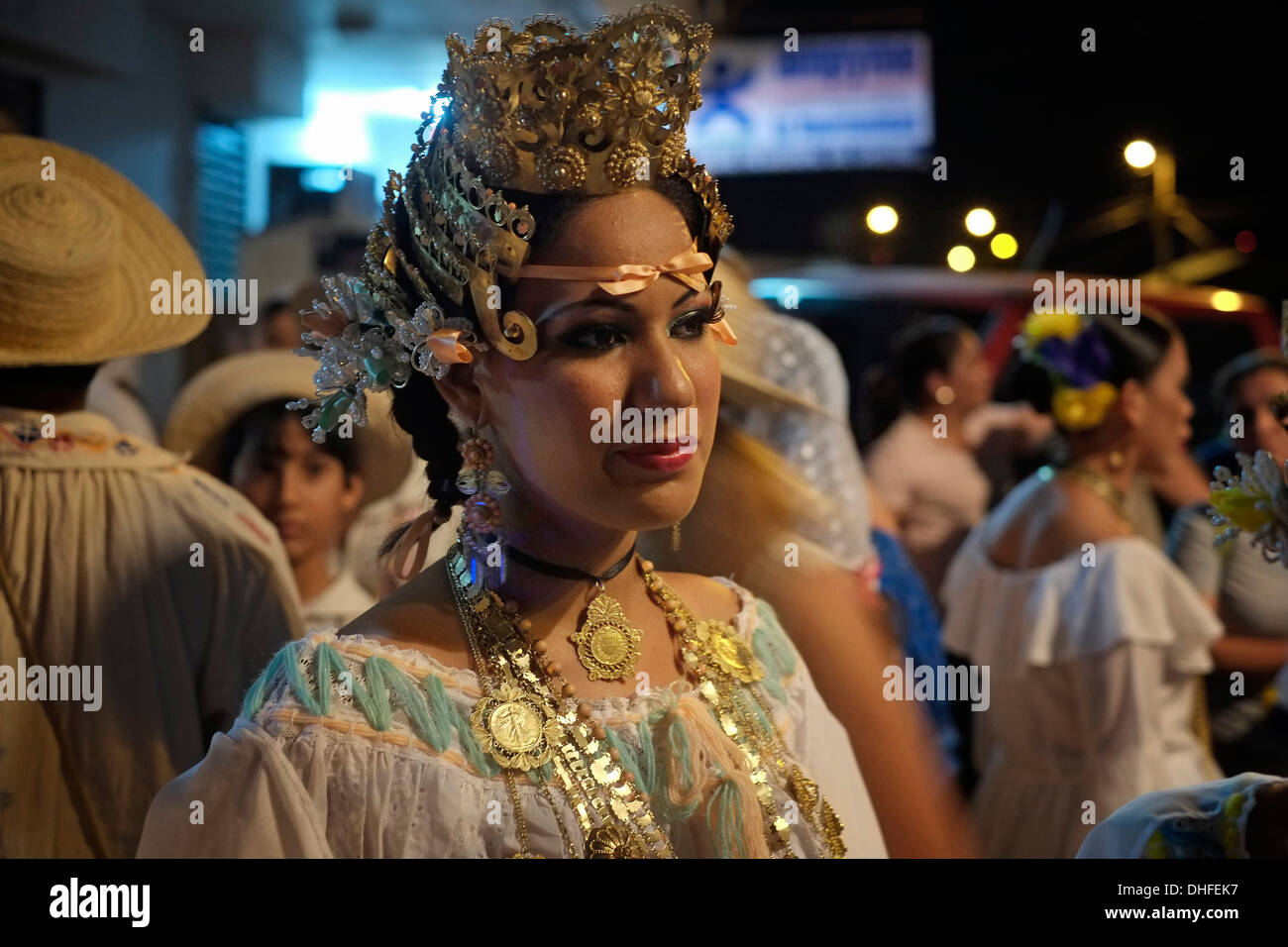 A Panamanian woman with traditional Panamanian hair adornments of white ...