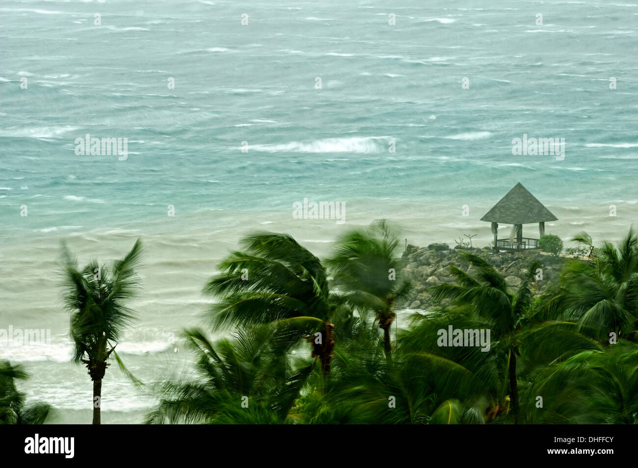 Worlds strongest storm ever recorded, Super Typhoon Haiyan hits Punta ...
