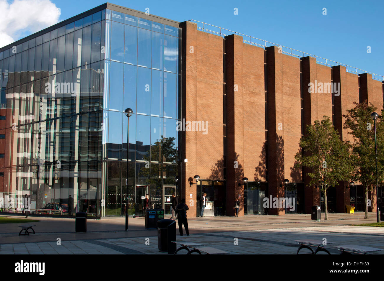 Aston University library building, Birmingham, UK Stock Photo: 62422951 ...
