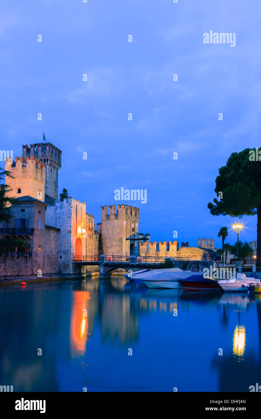 Garda meer hi-res stock photography and images - Alamy