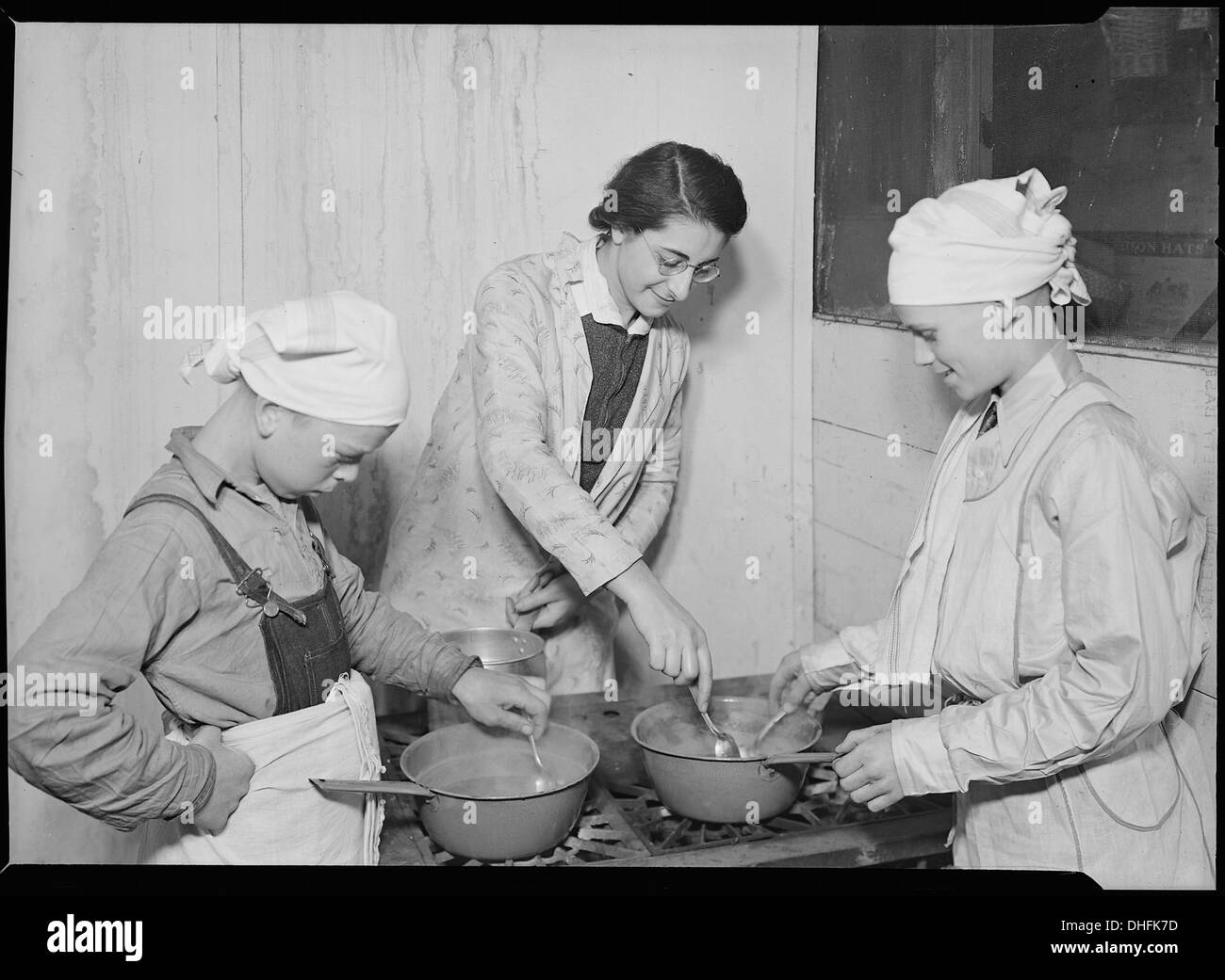 A typical scene at the Shack Community Center in Scott's Run, West ...