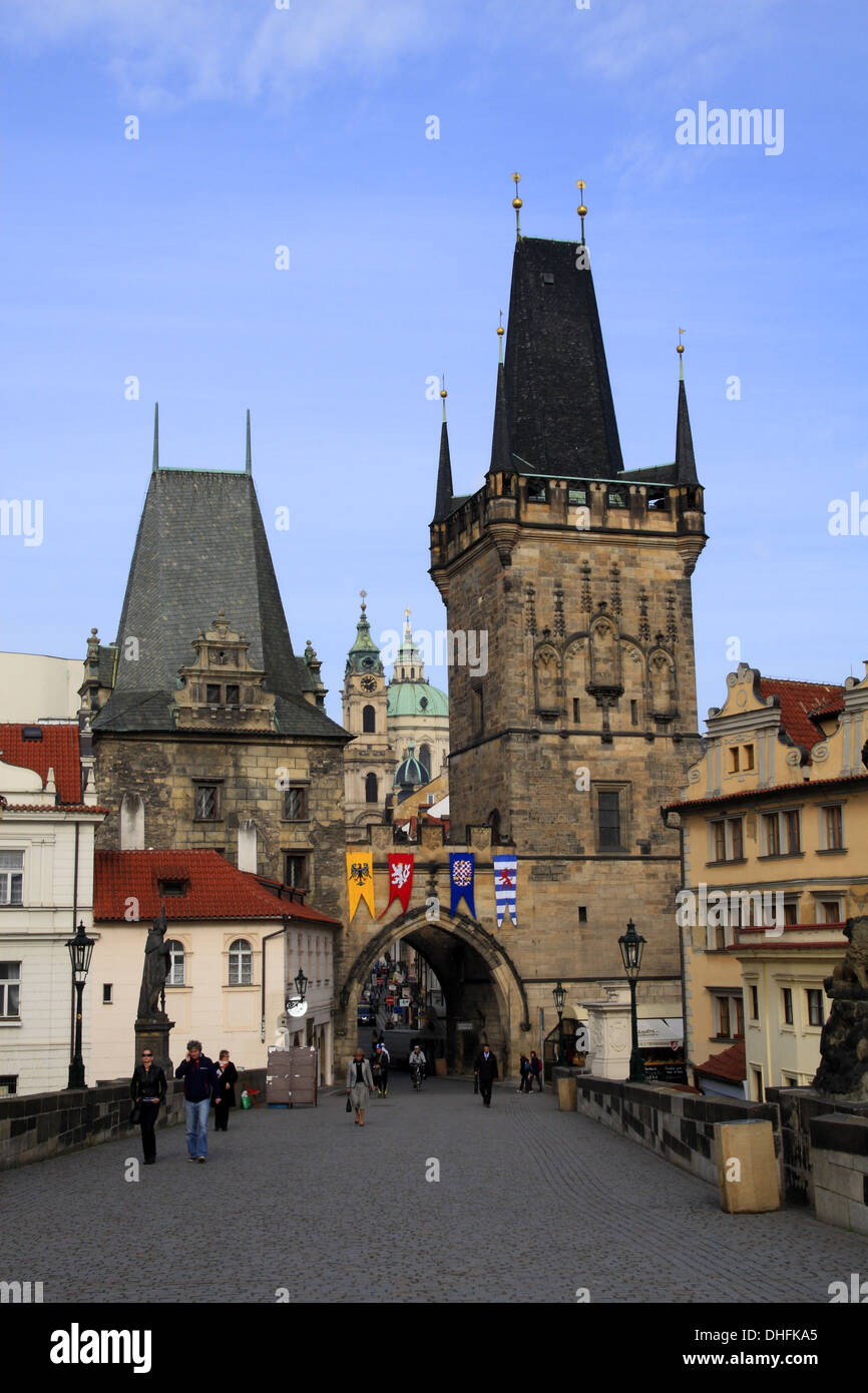 Monuments prague charles bridge hi-res stock photography and images - Alamy