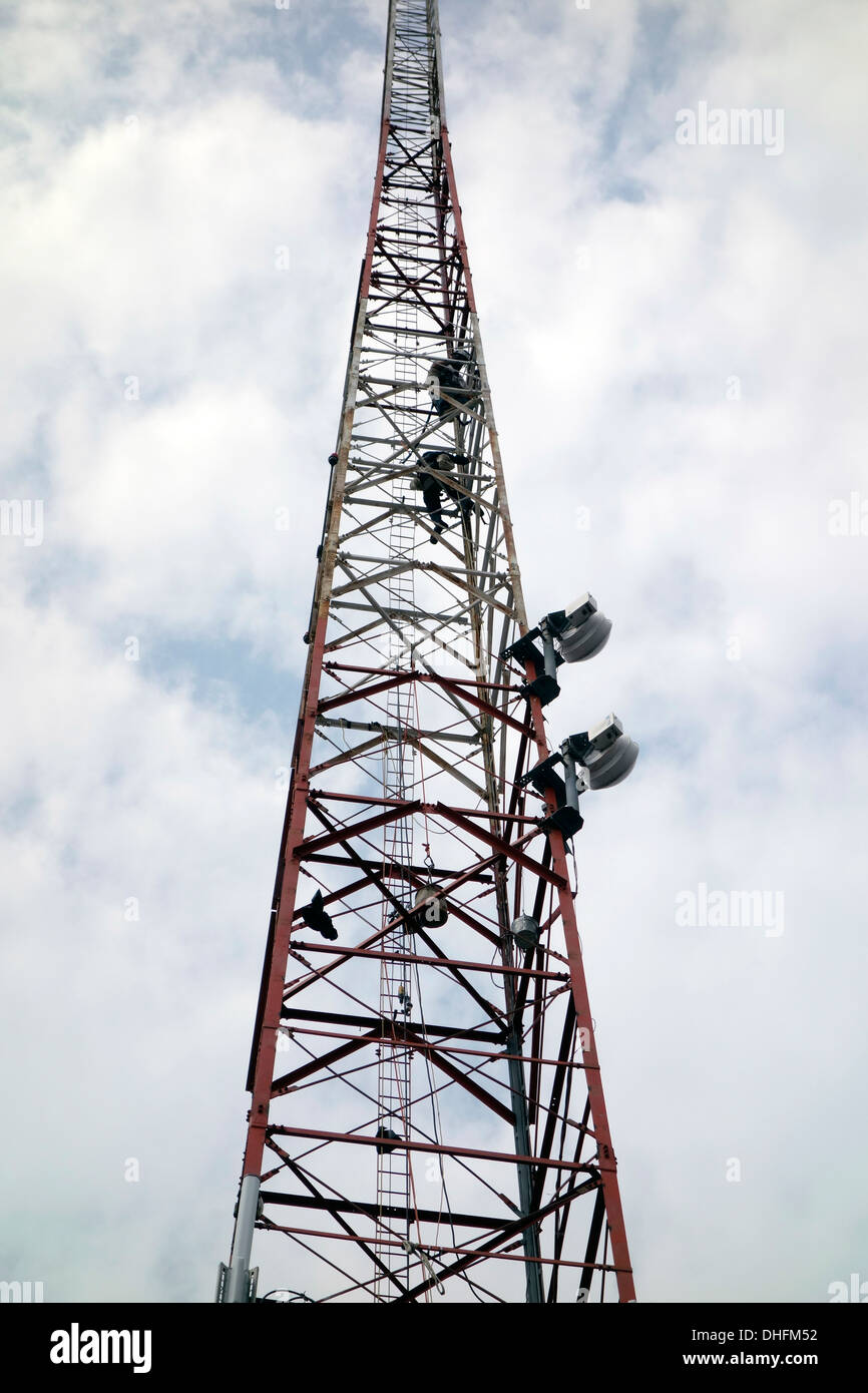 Communications tower hi-res stock photography and images - Alamy