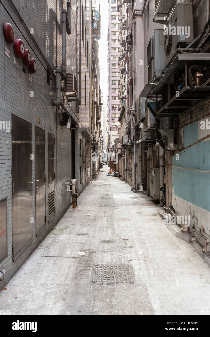 Empty backstreet in hong kong Stock Photo - Alamy