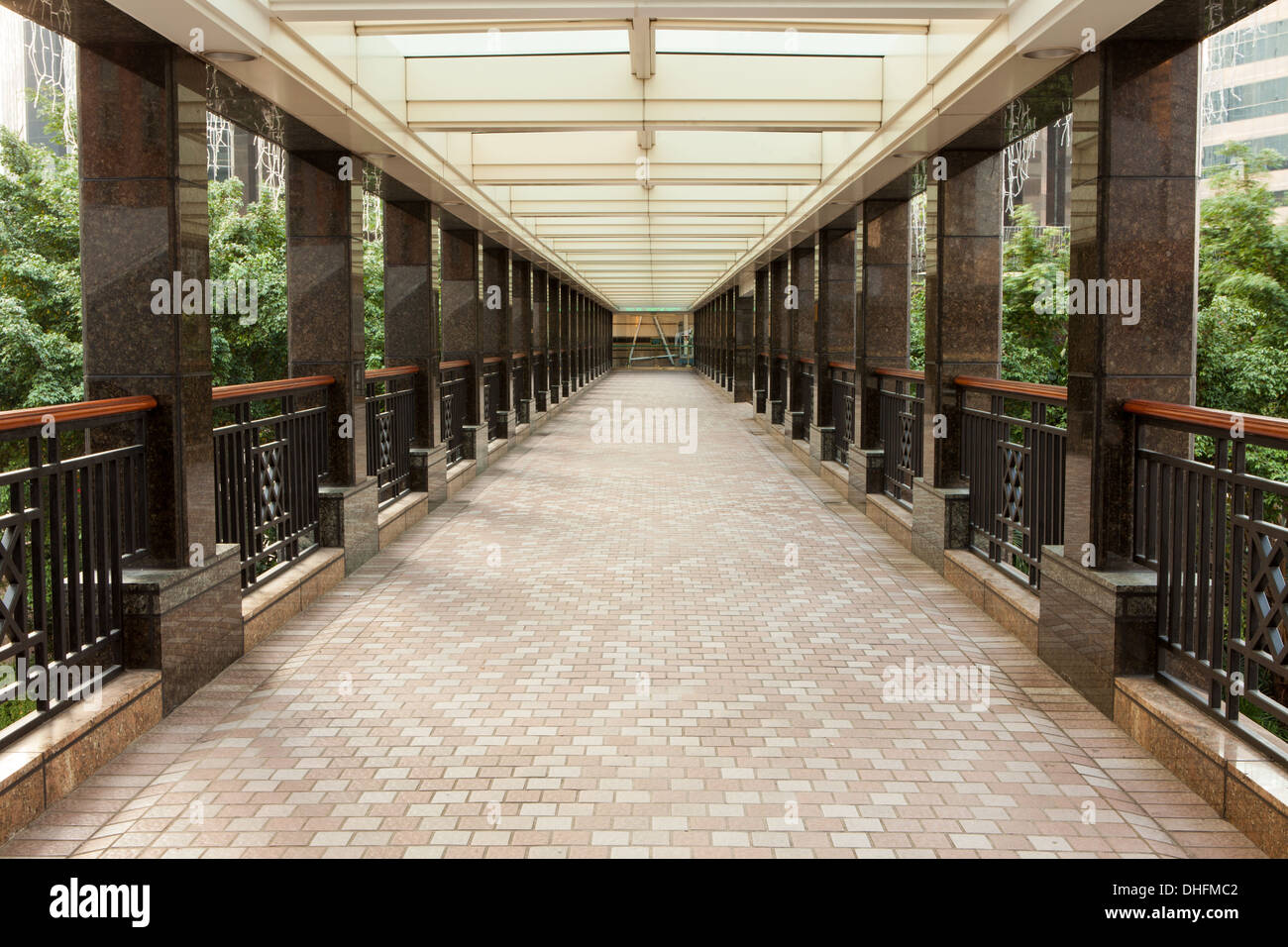 Passageway of modern building hi-res stock photography and images - Alamy