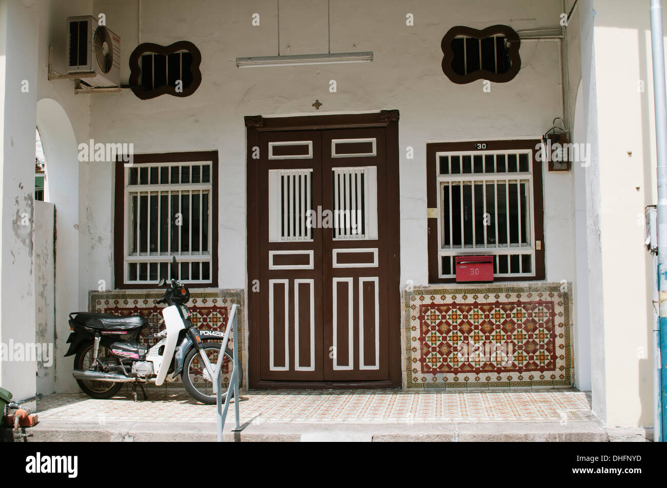 An old shophouse in UNESCO heritage site Penang Stock Photo - Alamy