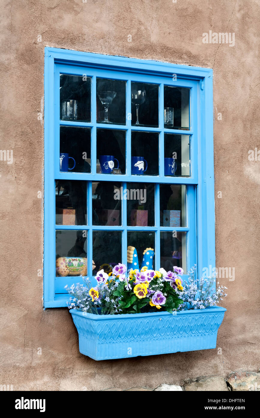 Architectural boxes hi-res stock photography and images - Alamy