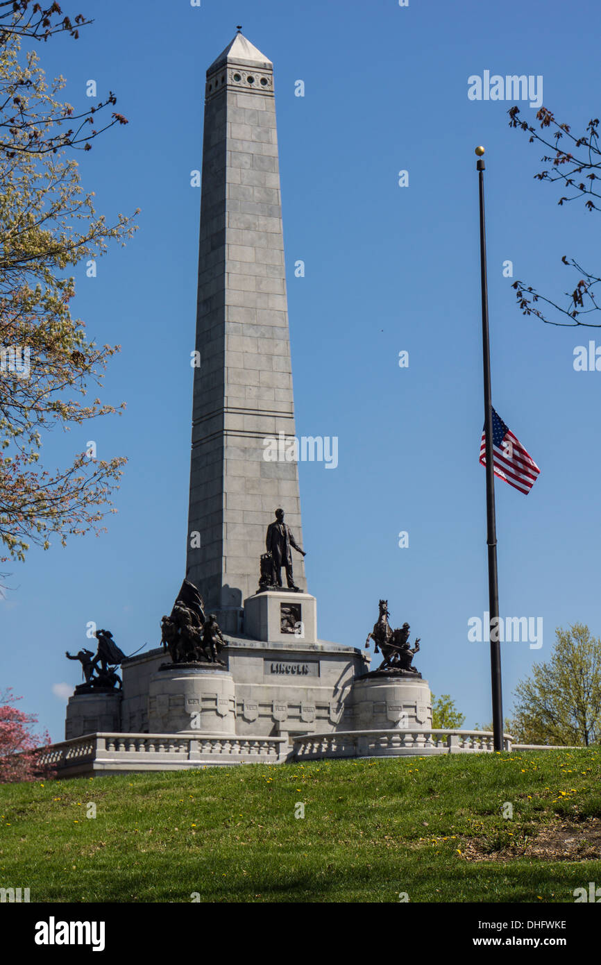Abraham Lincoln Tomb in Springfield, Illinois Stock Photo - Alamy