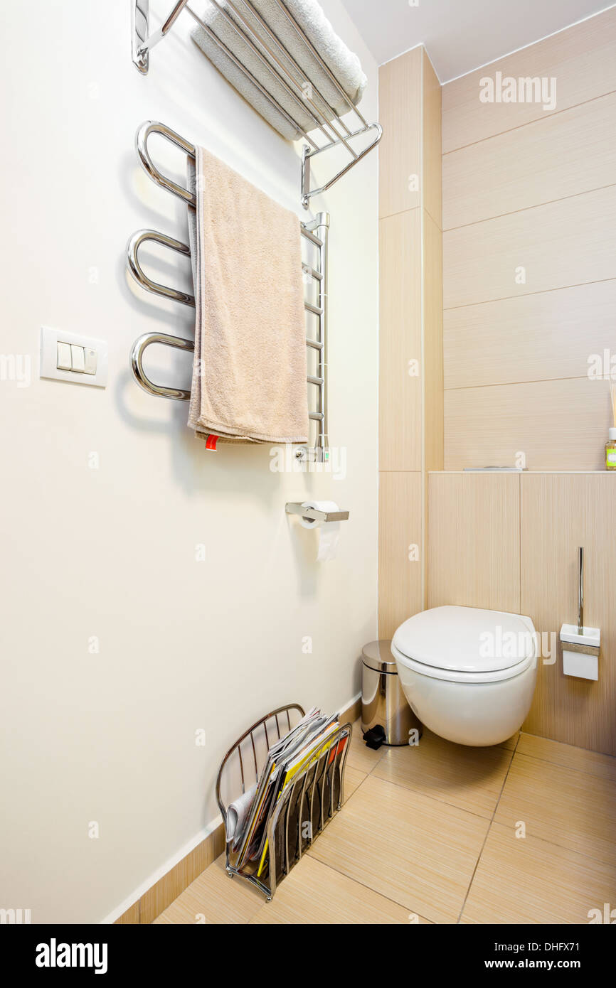 Restroom inside home hi-res stock photography and images - Alamy