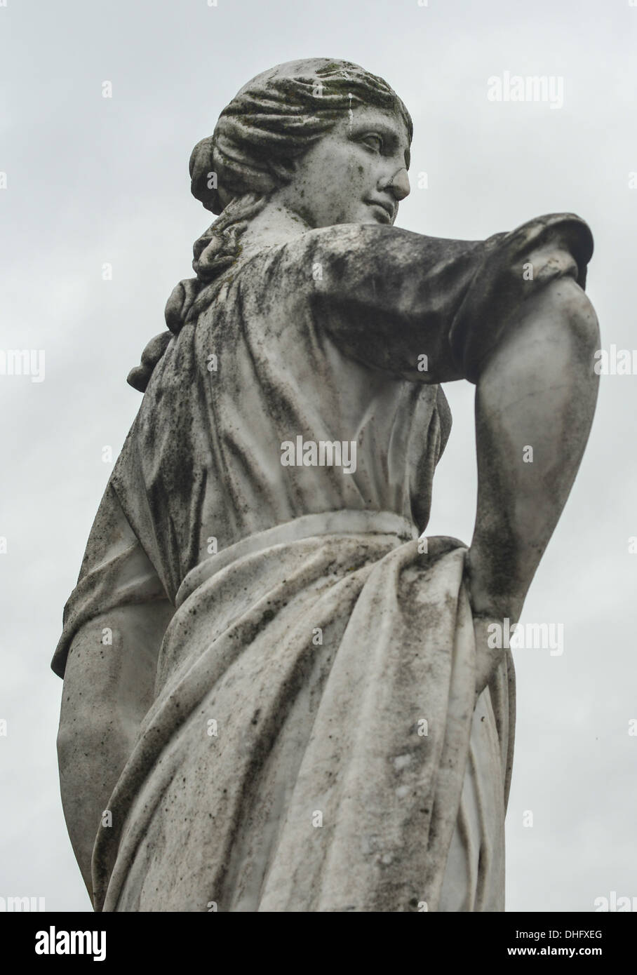 Greco roman statue hi-res stock photography and images - Alamy