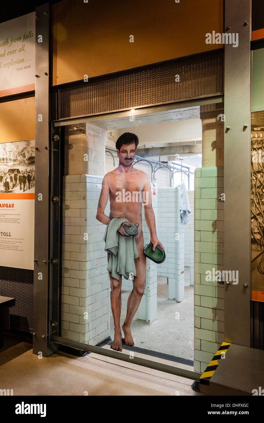 Miners in pithead baths hi-res stock photography and images - Alamy