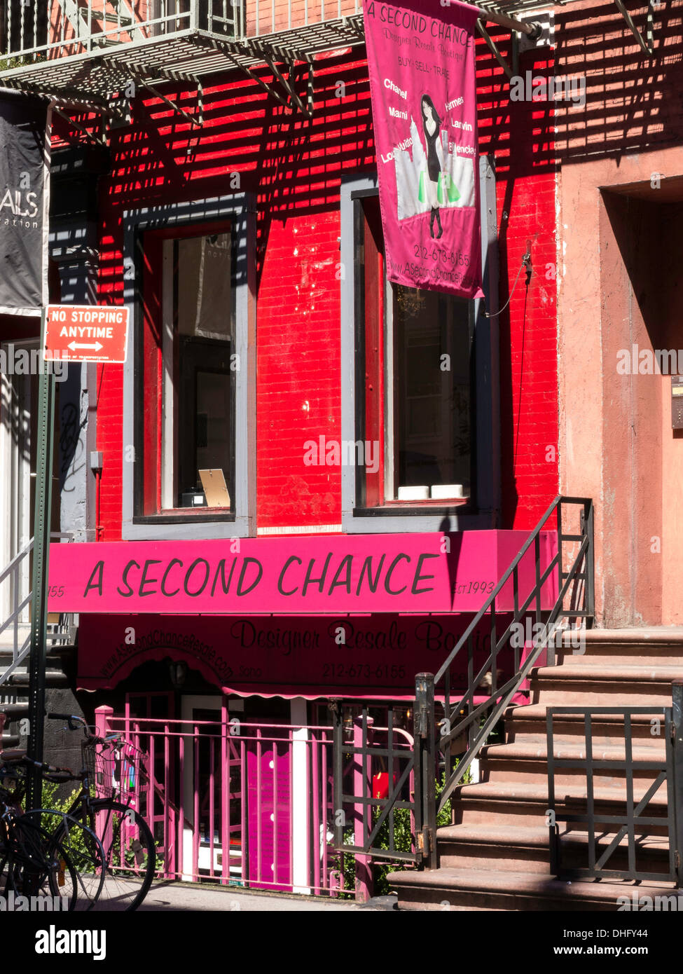 Consignment store hi-res stock photography and images - Alamy