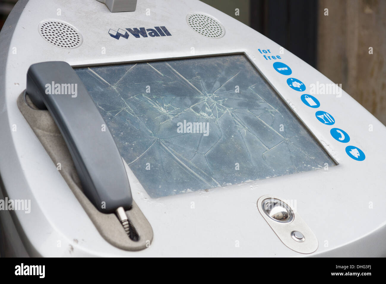 Internet terminal access hi-res stock photography and images - Alamy