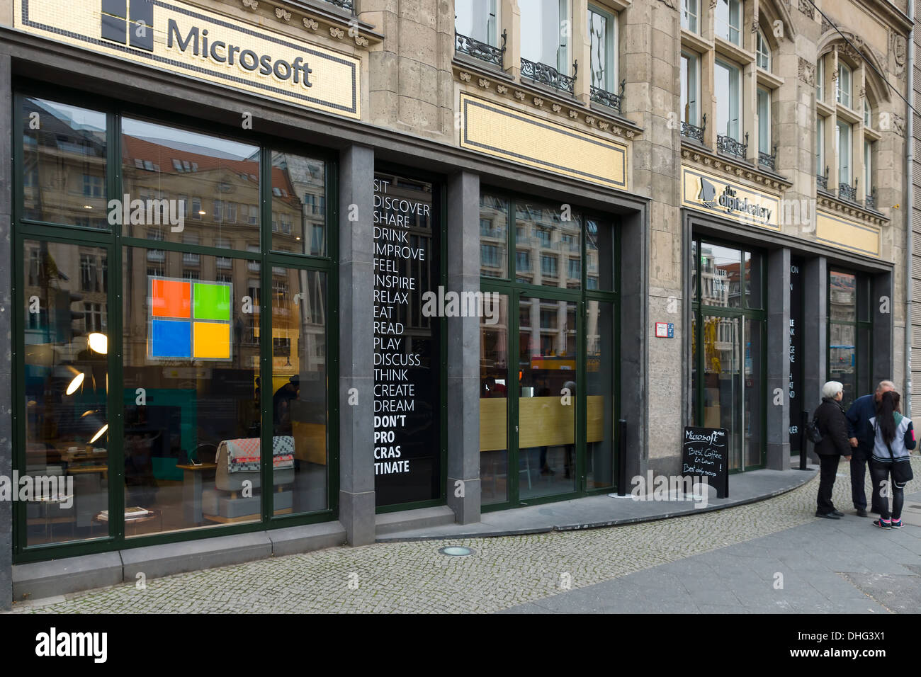 Microsoft Company store on Unter den Linden. Berlin Stock Photo - Alamy