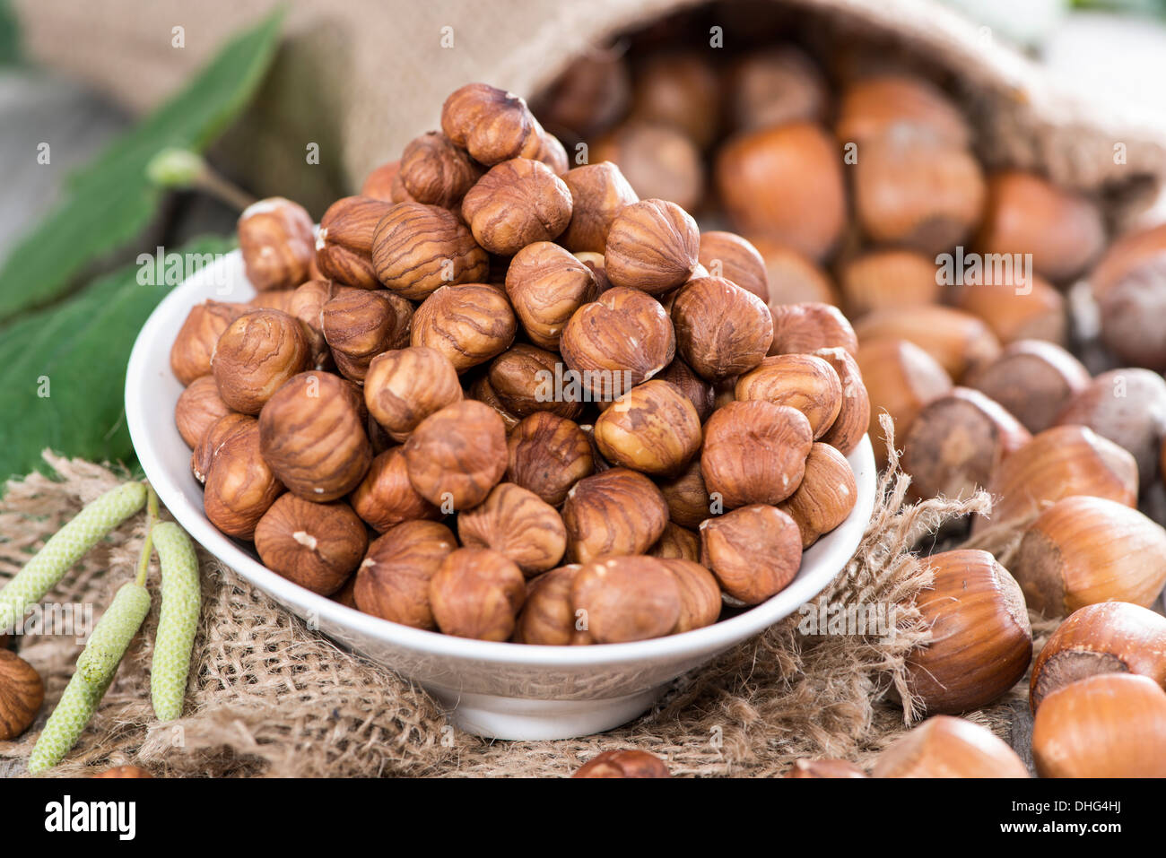 Close up whole hazelnuts hi-res stock photography and images - Alamy