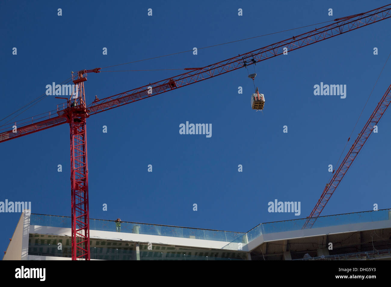 construction site crane workers edifice building Stock Photo - Alamy