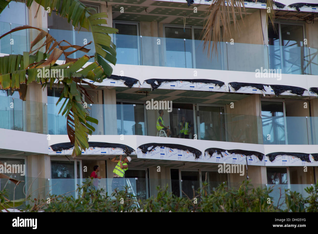 construction site workers edifice building Stock Photo - Alamy