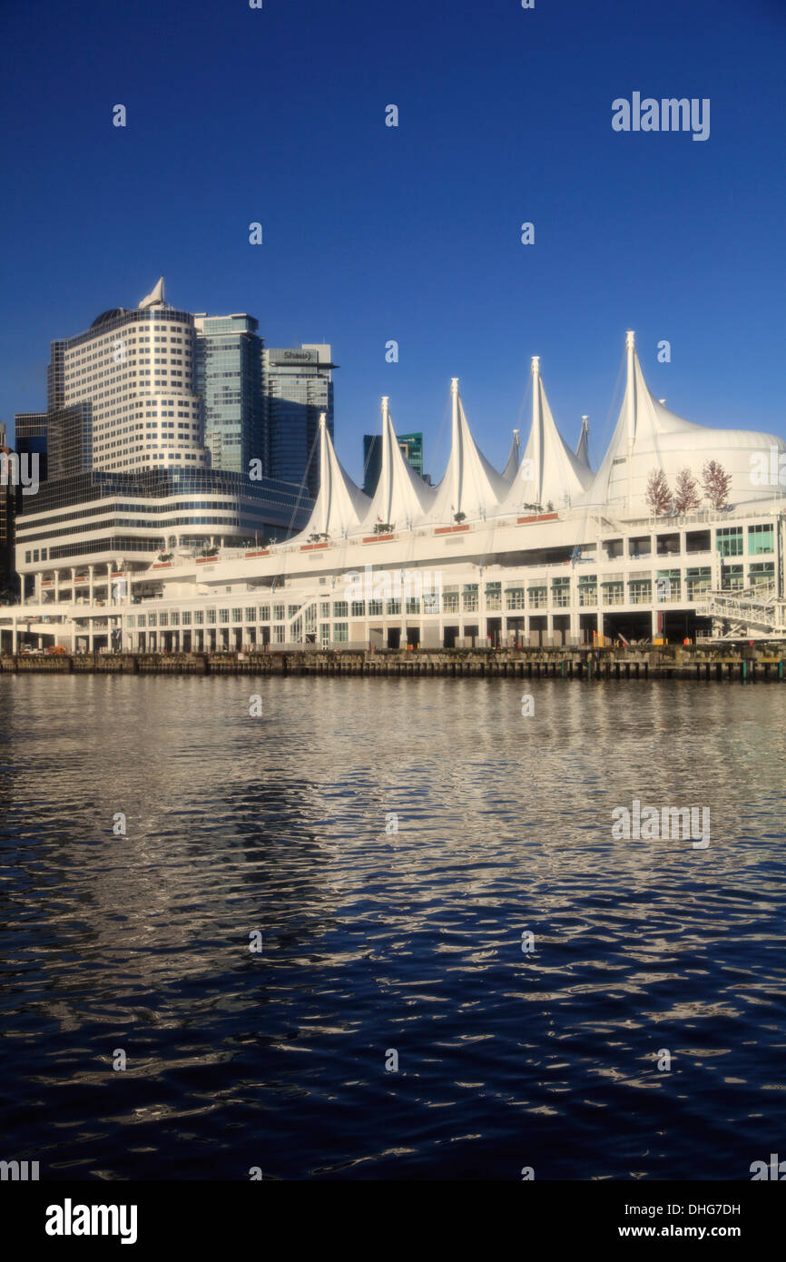 Canada place hi-res stock photography and images - Alamy