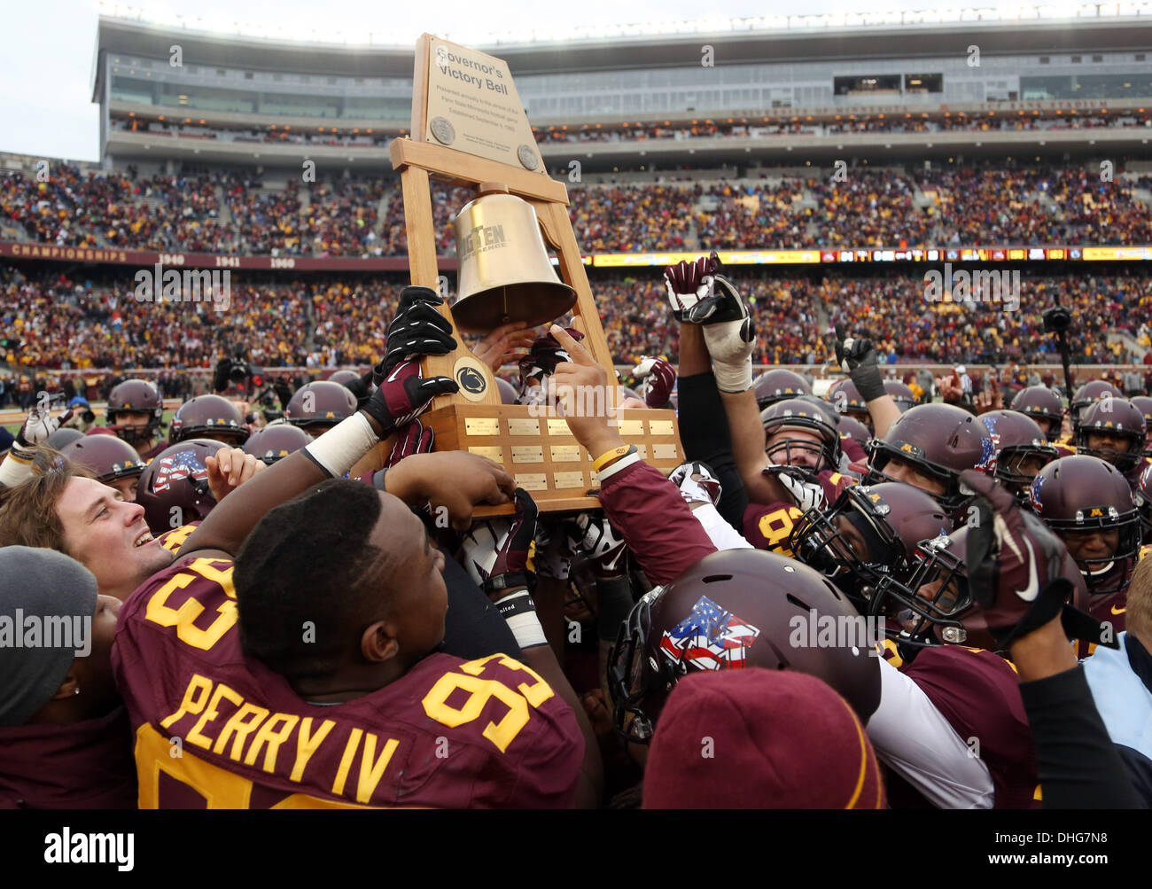 Minneapolis, MN, USA. 9th Nov, 2013. November 9, 2013: The Minnesota ...